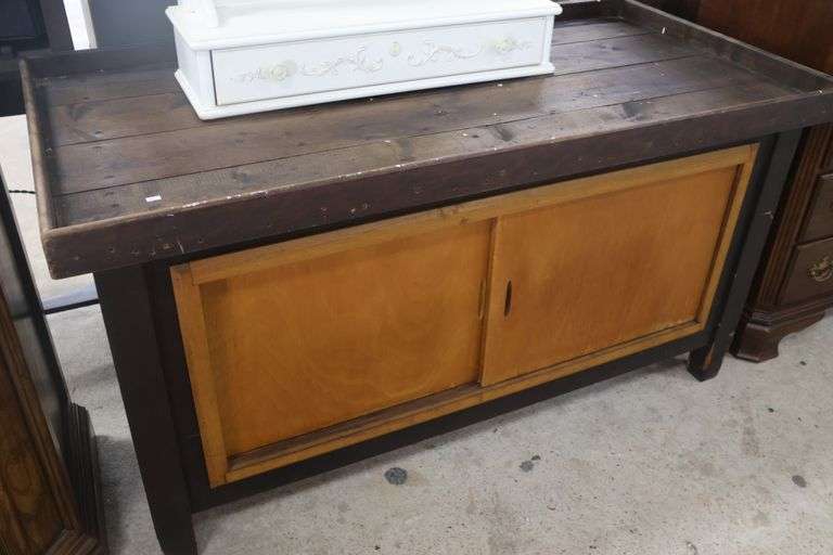 Vintage Workbench Sorting Table - Dixon's Auction at Crumpton