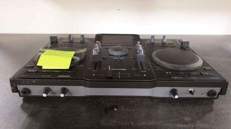 Stanton Scs-4dj Dj Controller D10037 - Dixon's Auction at Crumpton