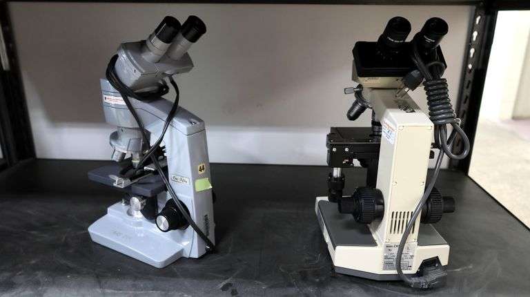 (2) Vintage Microscopes - Dixon's Auction at Crumpton
