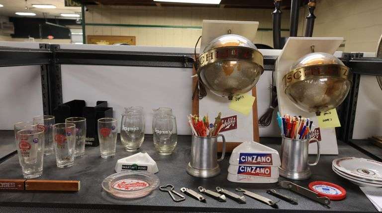 Lot Vintage Bar Advertising Items, Schlitz Beer Wall Sconce Lamps ...