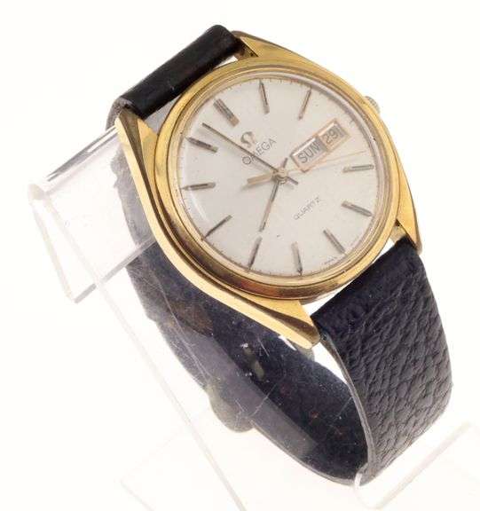 Omega Men's Quartz Watch Stem Not Attached - Dixon's Auction at Crumpton