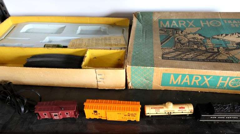 Vintage Marx Ho Train Set in Box - Dixon's Auction at Crumpton
