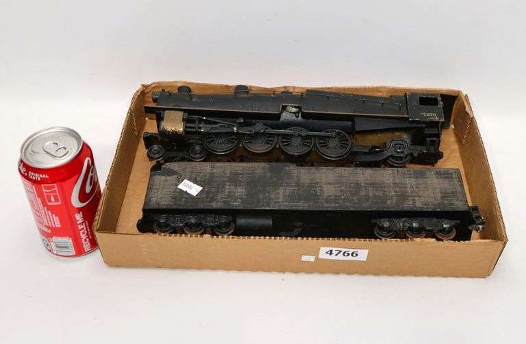 Vintage Model Train & Tender - Dixon's Auction at Crumpton