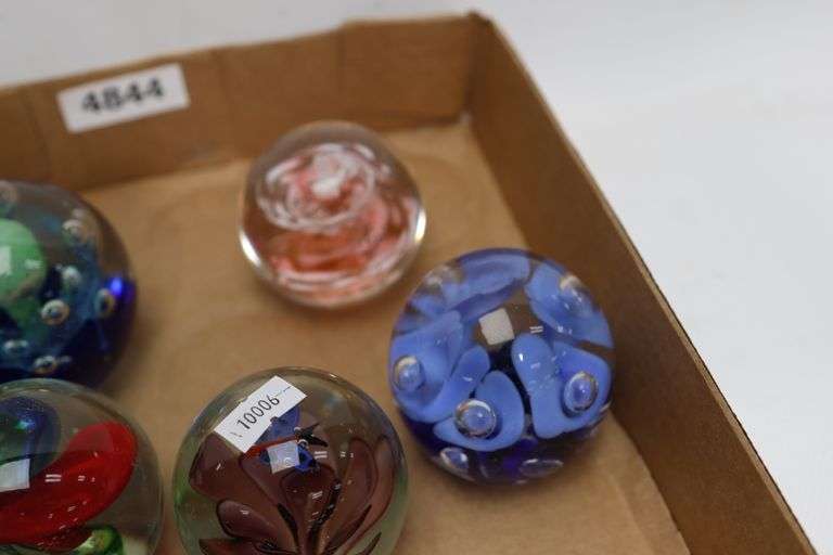 (9) Art Glass Paperweights - Dixon's Auction at Crumpton