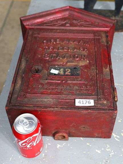 Vintage Gamewell Cast Iron Fire Call Box - Dixon's Auction at Crumpton