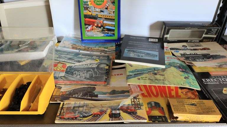 Lot of Vintage Model Railroad Parts, Ephemera, Erector Set Book Etc ...