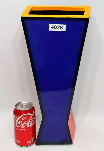 Fred Stodder Art Pottery Vase-2 Spot of Wear to Glaze - Dixon's Auction ...