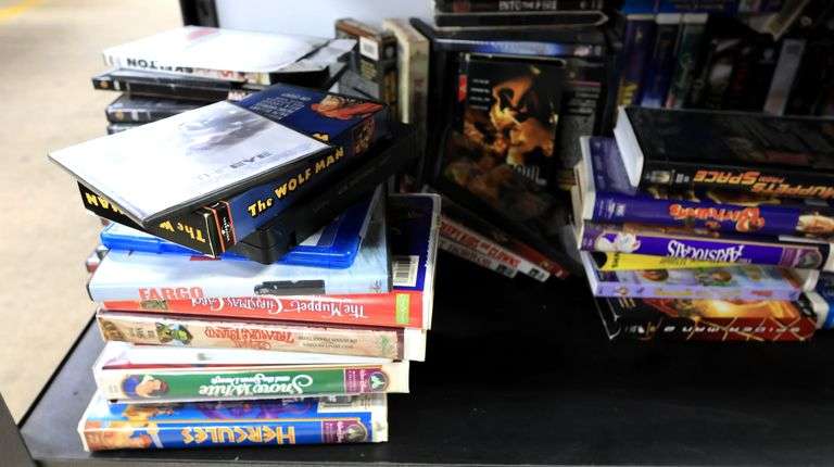 Lot of Vintage VHS Tapes, Disney Etc. - Dixon's Auction at Crumpton