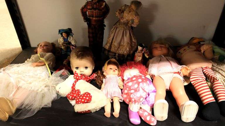 Lot of Vintage Dolls - Dixon's Auction at Crumpton