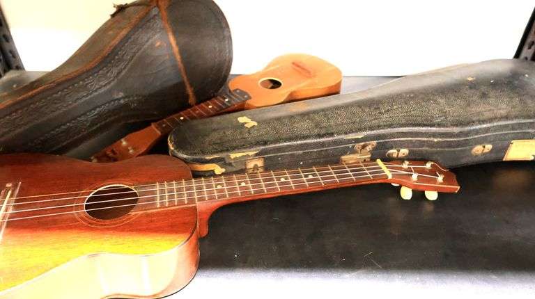 Vintage Instruments Lot, Ukulele & Guitar - Dixon's Auction at Crumpton