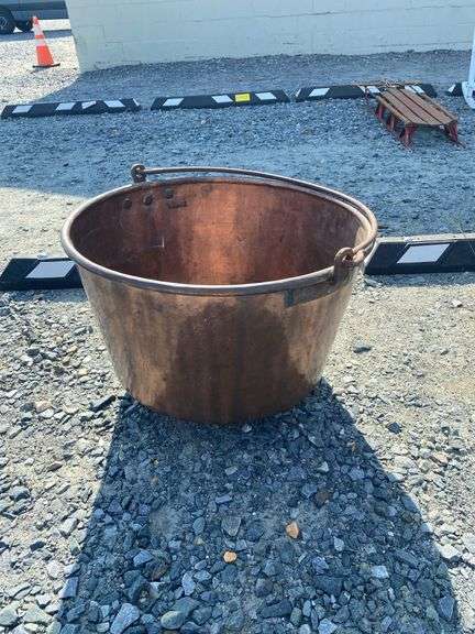 Antique Copper Apple Butter Pot - Dixon's Auction at Crumpton