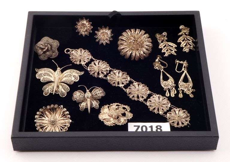 Vintage Silver Jewelry Lot - Dixon's Auction at Crumpton