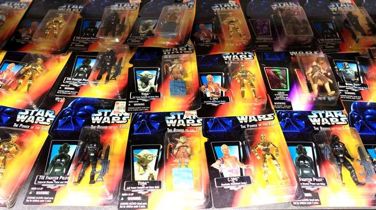 Lot (24) New Old Stock Star Wars Potf Action Figures (Unopened) - Dixon ...