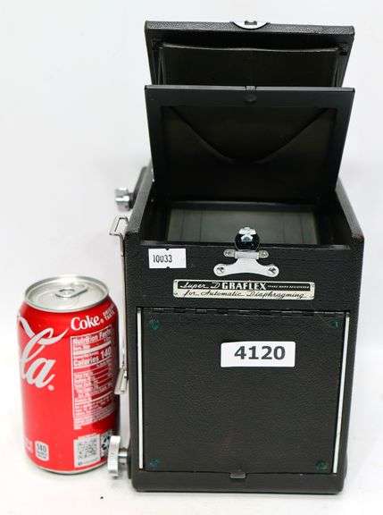 Vintage Super Graflex Camera - Dixon's Auction at Crumpton