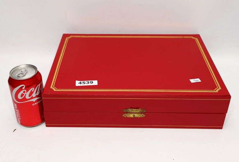 4 Cartier Crystal Champagne Glasses with Box - Dixon's Auction at Crumpton