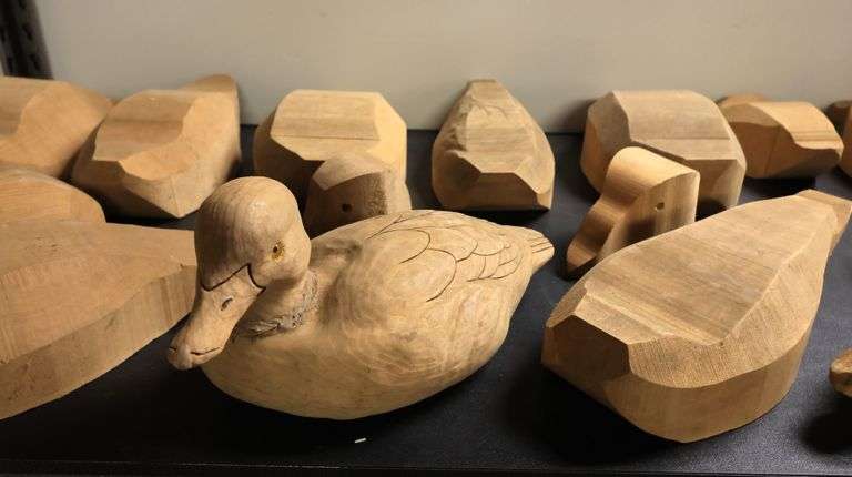Lot Duck Decoy Blanks - Dixon's Auction at Crumpton