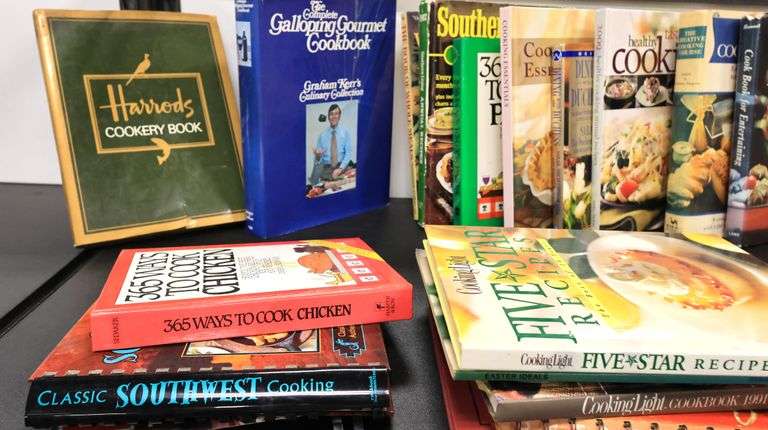 Lot of Cook Books - Dixon's Auction at Crumpton
