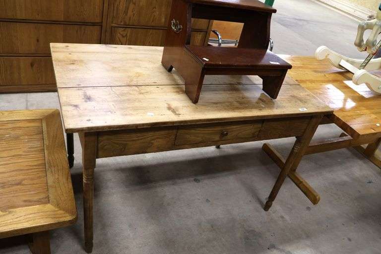 Antique Farmhouse Work Table with Drawer - Dixon's Auction at Crumpton