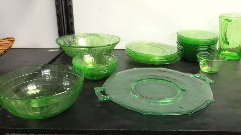 Lot of Vintage / Antique Green Depression Glass Dishes - Dixon's ...