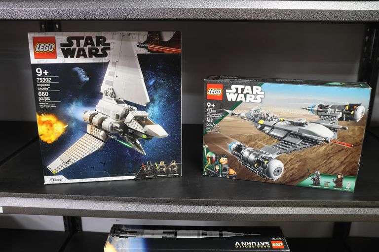 Open Box: Lego #75302 Imperial Shuttle and 75325 the Mandalorian's N-1 ...