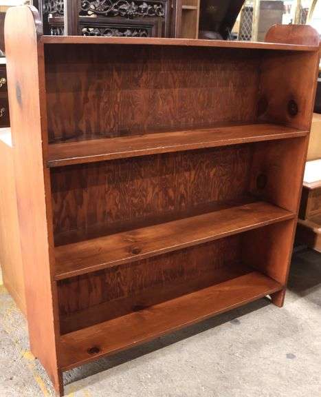 Vintage Farmhouse Pine Bucket Bench Shelf - Dixon's Auction at Crumpton