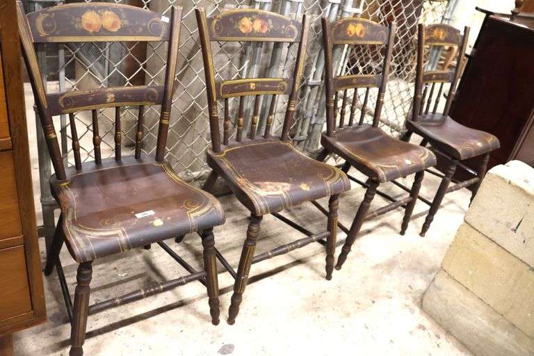(4) Pennsylvania Paint-Decorated Half Spindle Plank Seat Chairs - Dixon ...