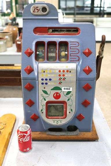Vintage Mills 25c Coin-Op Slot Machine - Dixon's Auction at Crumpton