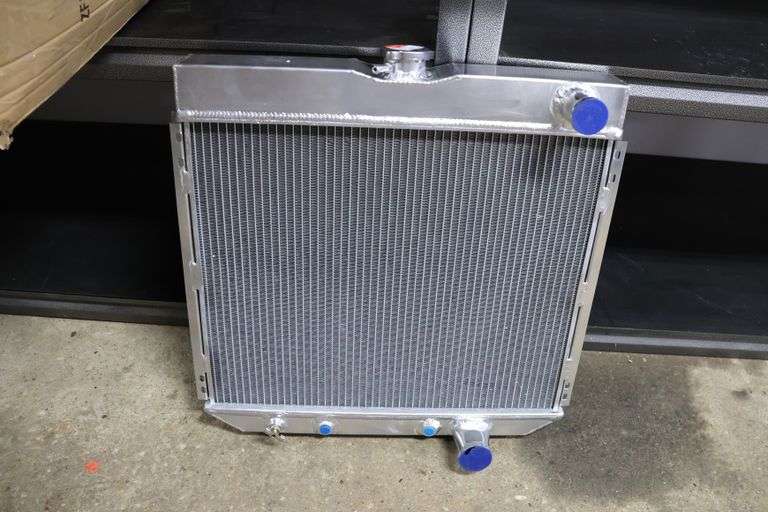 Misc Returns: Aluminum Radiator [As-Is, item(s) is an obvious return ...
