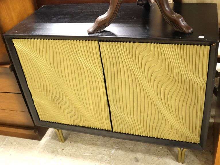 MCM Style Server - Dixon's Auction at Crumpton