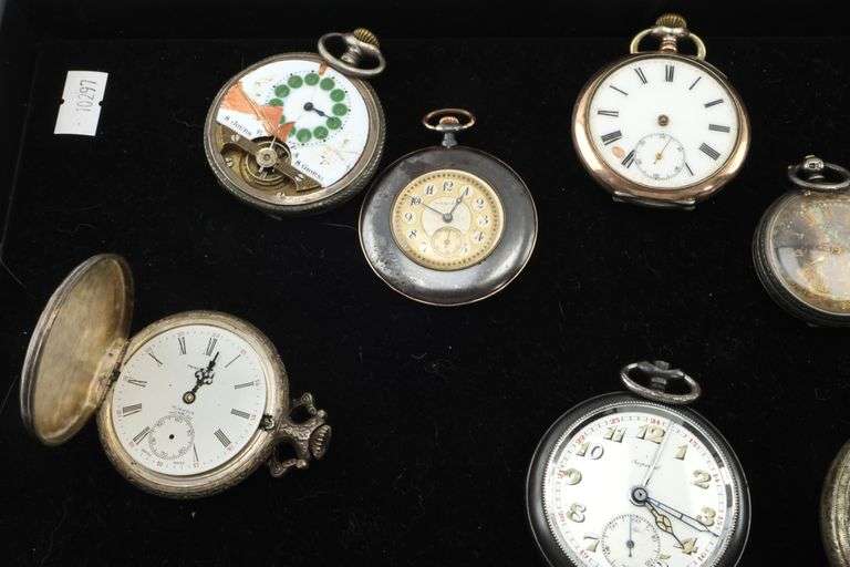 Tray Lot of Pocket Watches & Cases - Dixon's Auction at Crumpton