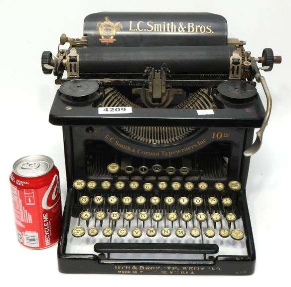 Antique L.C. Smith & Bros Typewriter - Dixon's Auction at Crumpton
