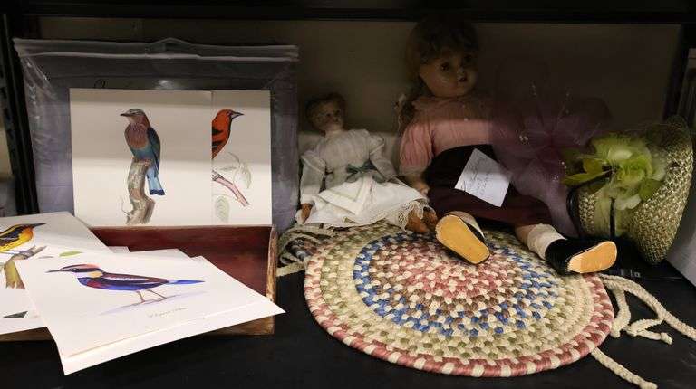 Bird Prints, Dolls, And an Allegedly Brand New Never Used Keurig Coffee ...