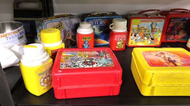 Lot of Vintage Metal & Plastic Lunch Boxes & Thermos - Dixon's Auction ...