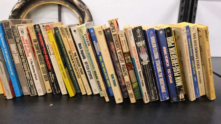 Paperback Novels and Frames - Dixon's Auction at Crumpton