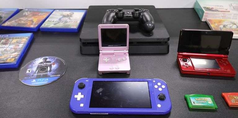 PS4 Nintendo Switch, Nintendo Ds and Games - Dixon's Auction at Crumpton