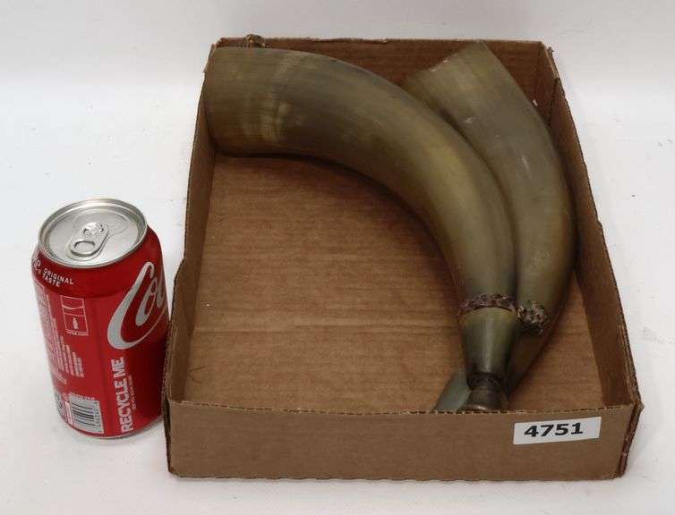 2 Antique Carved Powder Horns - Dixon's Auction at Crumpton