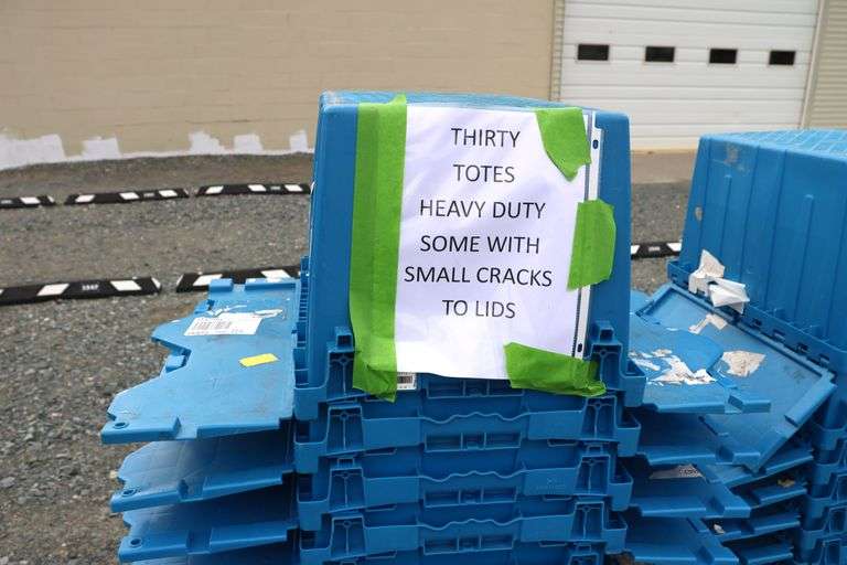 *NO STORAGE* Generous Lot of Plastic Totes - Dixon's Auction at Crumpton