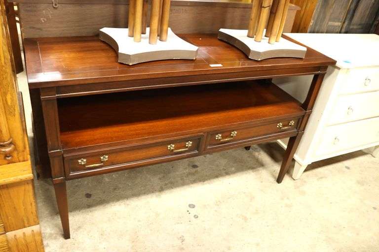 MCM Directoire Style Server - Dixon's Auction at Crumpton