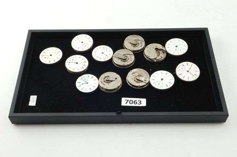 Tray Lot of Pocket Watch Movements - Dixon's Auction at Crumpton
