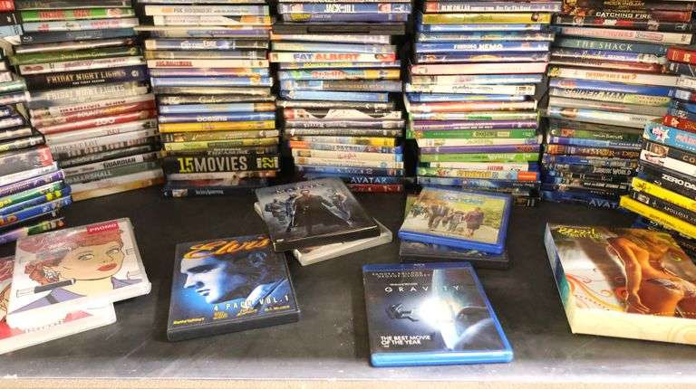 Lot of DVD and Blu-Ray Videos - Dixon's Auction at Crumpton