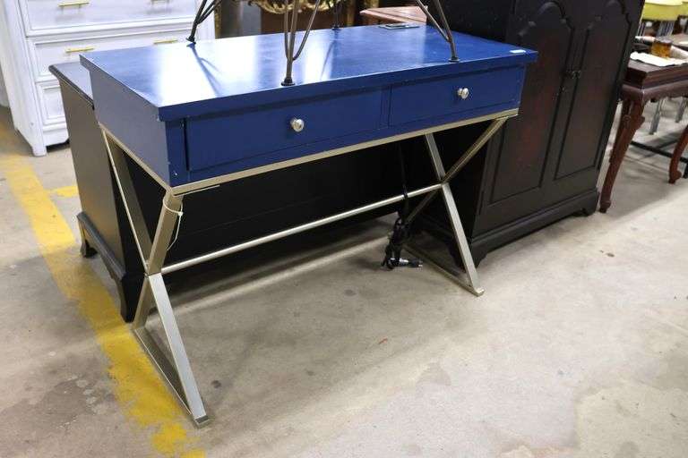 Modern X Base Desk - Dixon's Auction at Crumpton