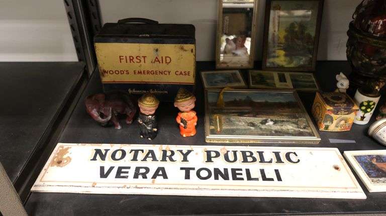 Lot of Advertising Boxes, First Aid Kit, Notary Sign, Thermometers Etc ...