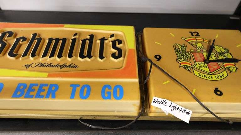 Vintage Schmidt's Beer Sign / Wall Clock - Dixon's Auction at Crumpton