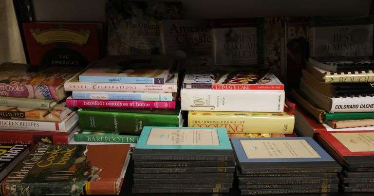 Collection of Cookbooks - Dixon's Auction at Crumpton