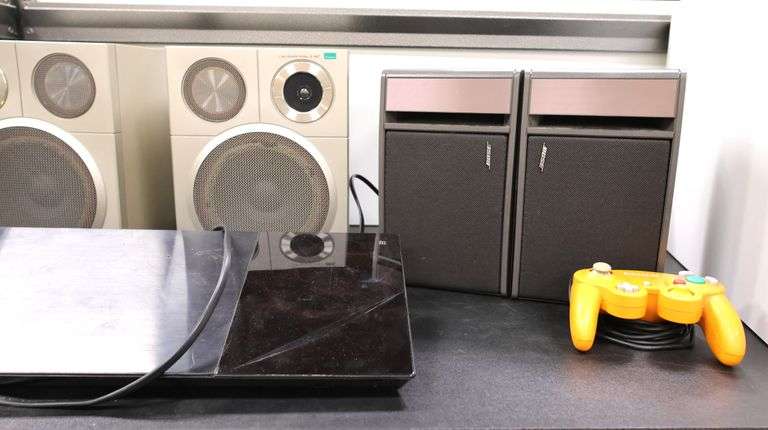 Lot Sony Sound System with Sansui & Bose Speakers, Gamecube Controller ...