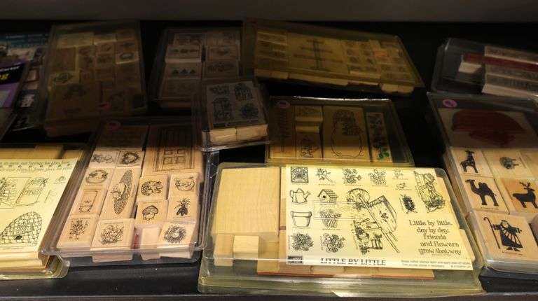 Collection of Rubber Crafting Ink Stamps - Dixon's Auction at Crumpton