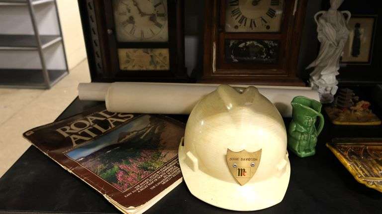 Lot Antique Clocks, Mccormick Hard Hat, San Francisco Pottery Ashtray ...