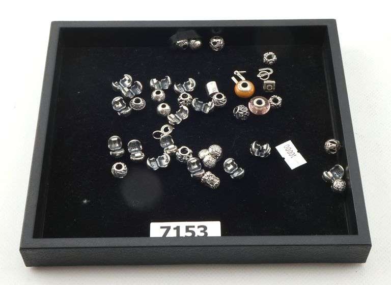 (40) Pandora Beads - Dixon's Auction at Crumpton