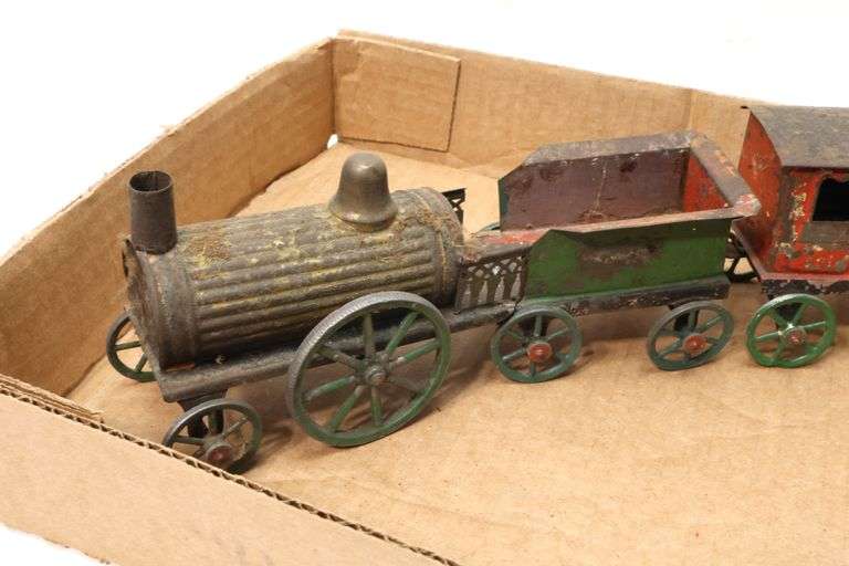 Antique Tin Train Set Toy - Dixon's Auction at Crumpton