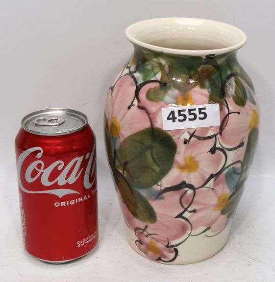 Nick Marsh Island Pottery Art Pottery Vase - Dixon's Auction at Crumpton